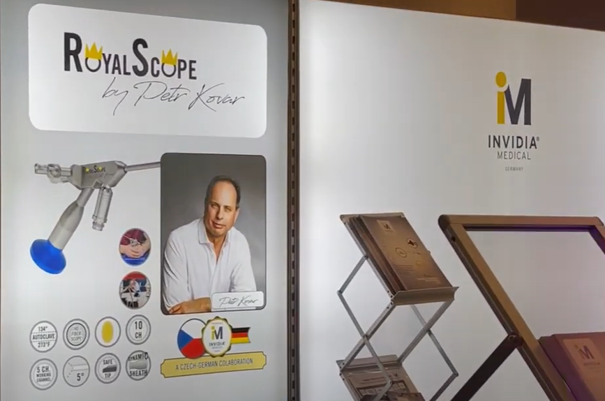 Křest nejmenšího hysteroskopu na světě "KOVAR scope"